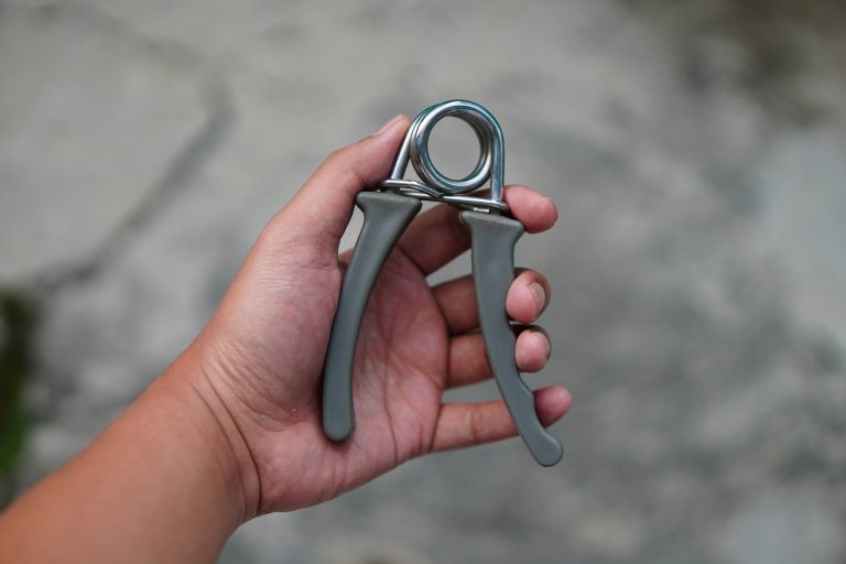 Grip Strength Beats Cardio for Longevity – Health Insight
